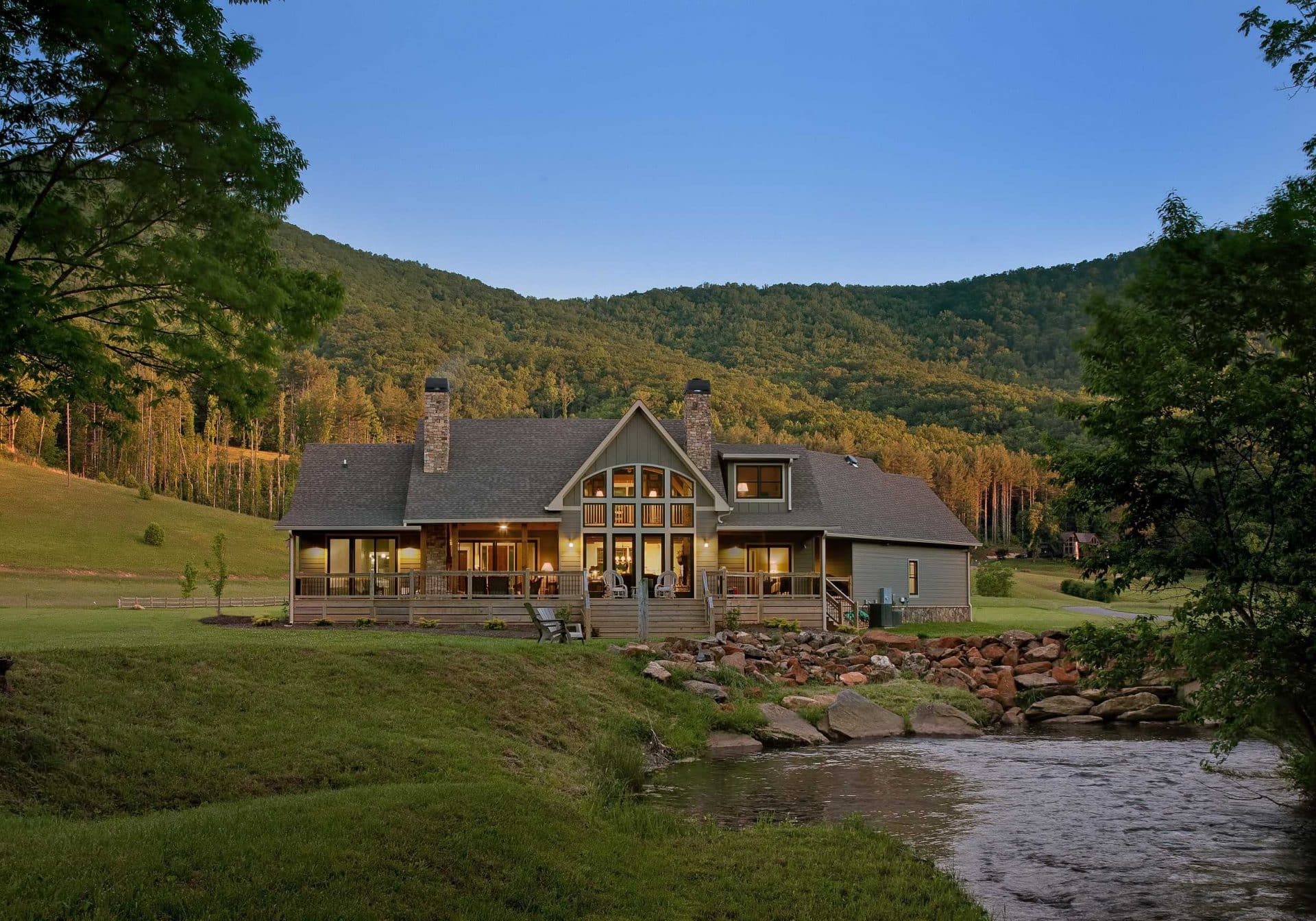 Home Builder Digest features Modern Rustic Homes as one of the best ...